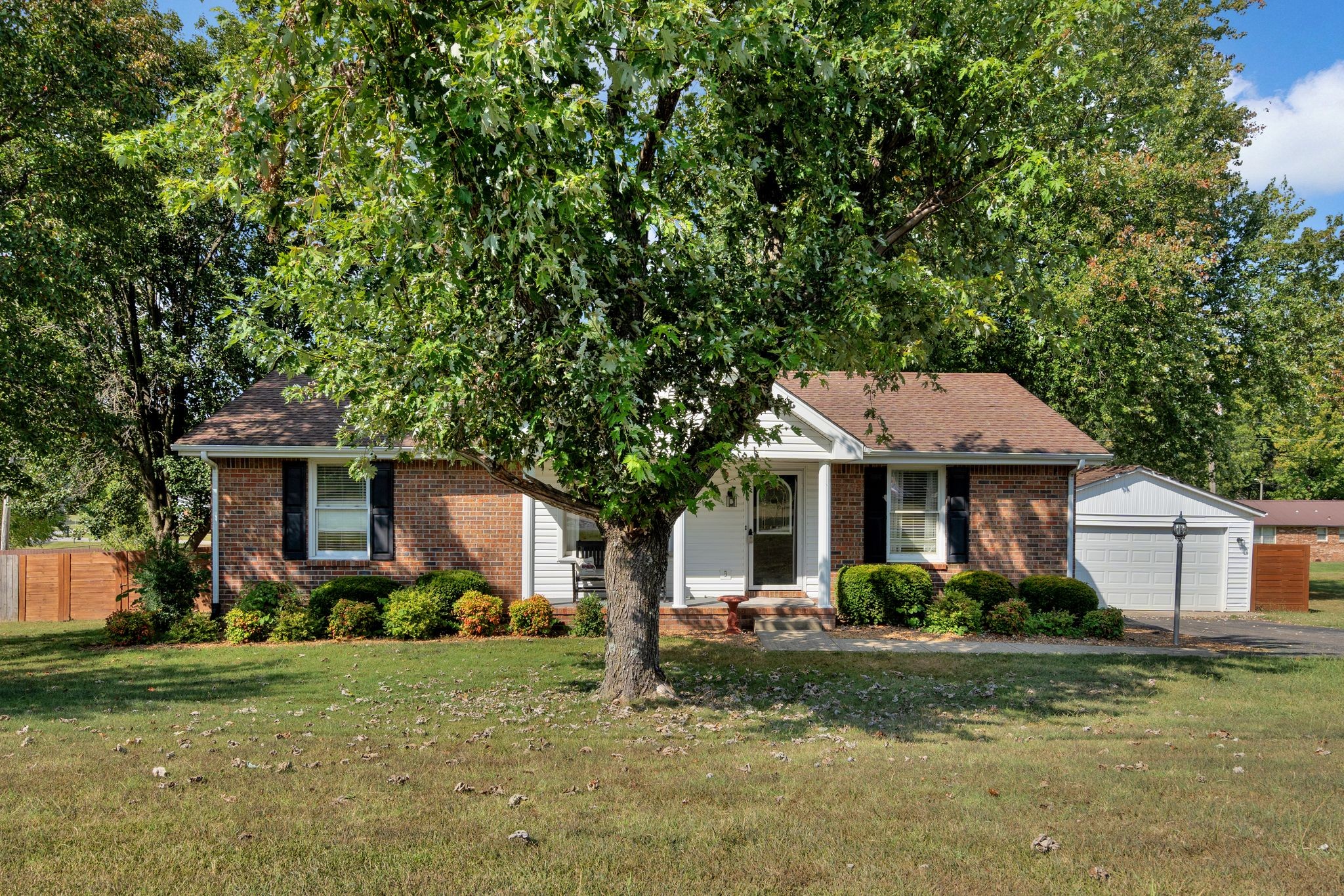 3505 Curtiswood Ln, E, Springfield, TN 37172 | 2992440 | Benchmark ...